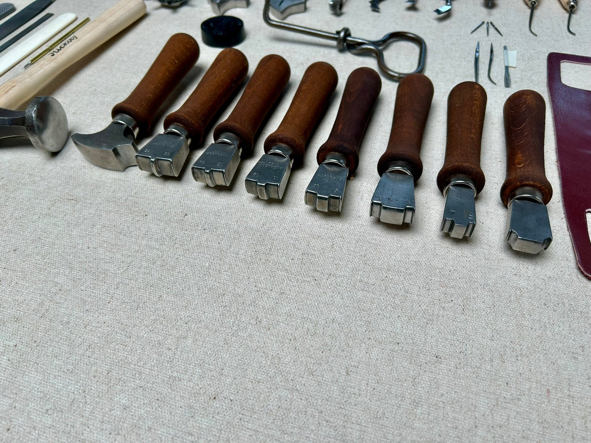 Shoemaker tool set kit for beginners in shoemaking PRO – Shoemakercraft