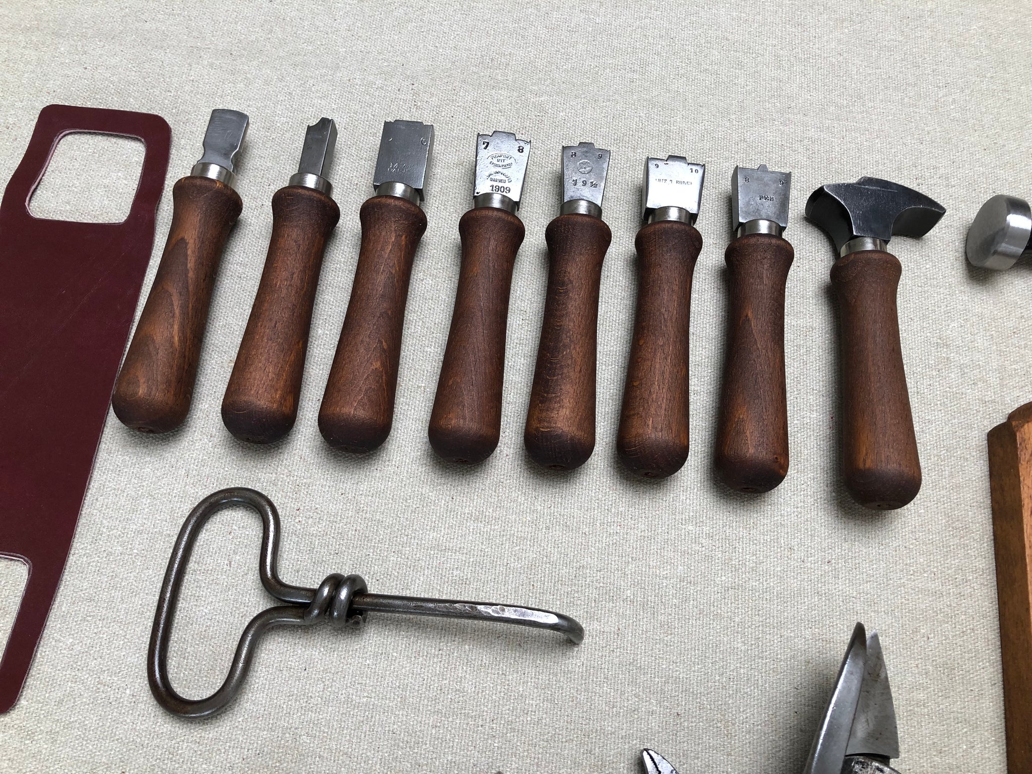Shoemaker tool set kit for beginners in shoemaking PRO – Shoemakercraft