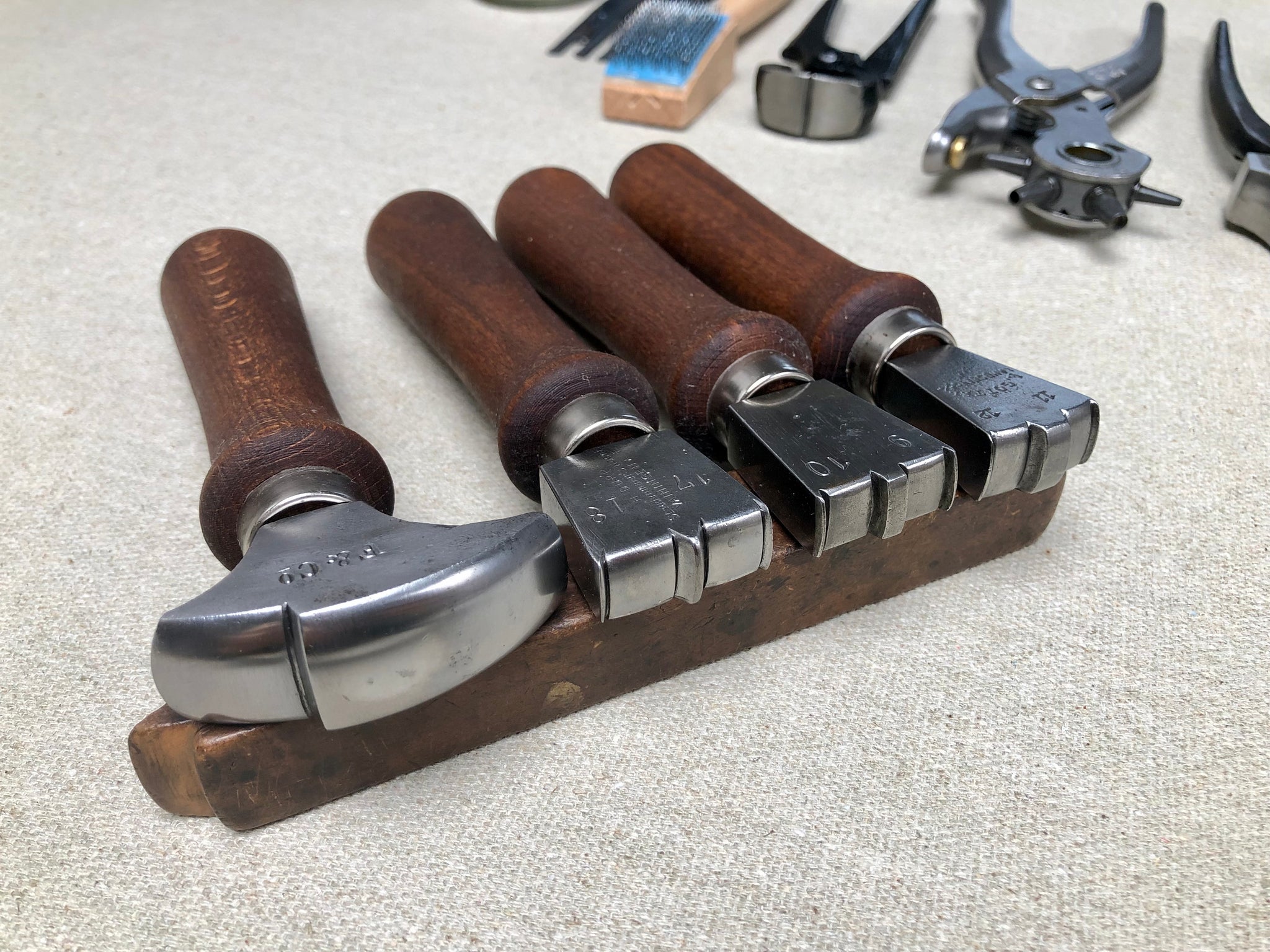 Shoemaker tool set kit for beginners in shoemaking PRO – Shoemakercraft