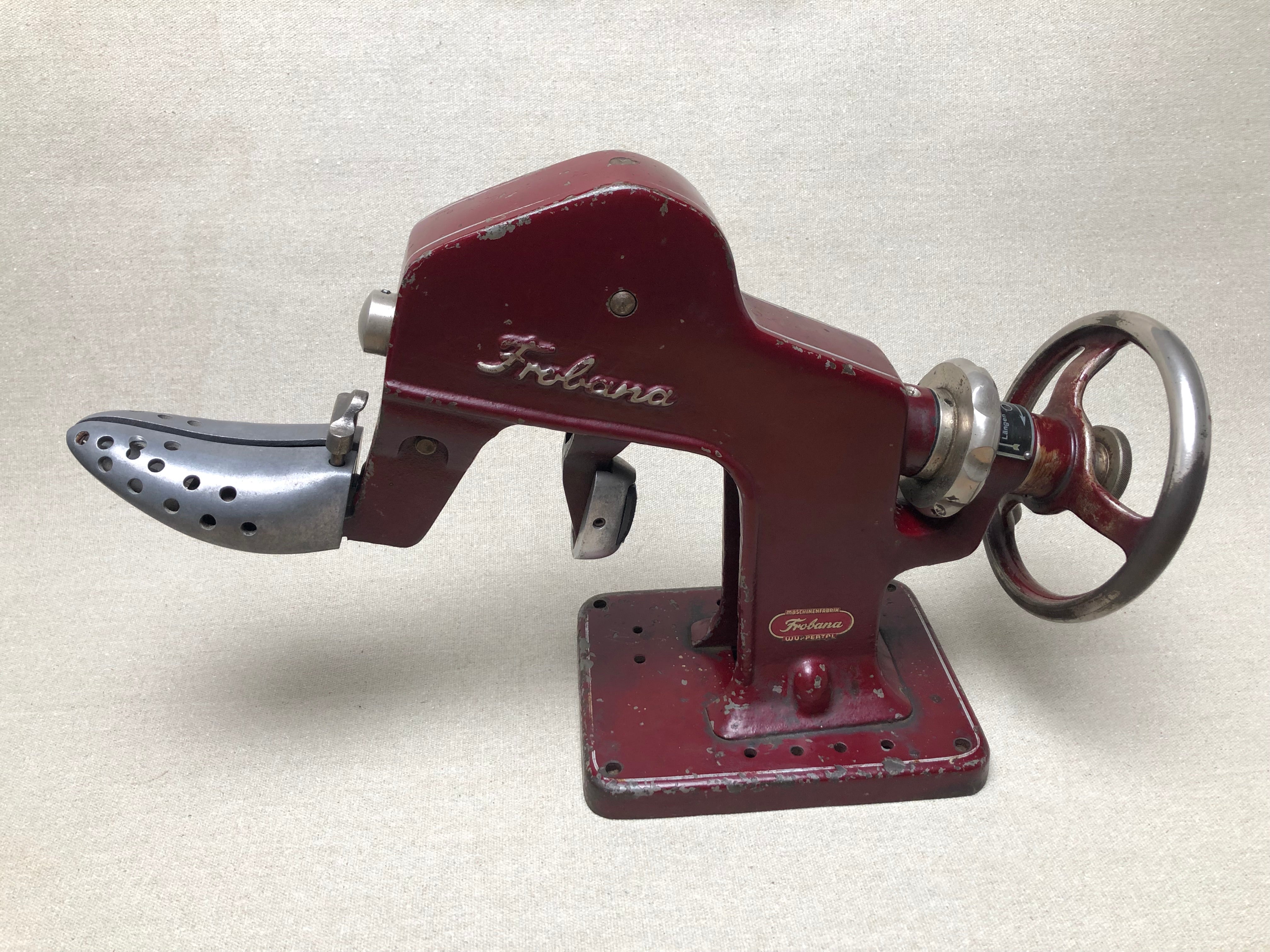 x Shoe stretching machine Frobana – Shoemakercraft